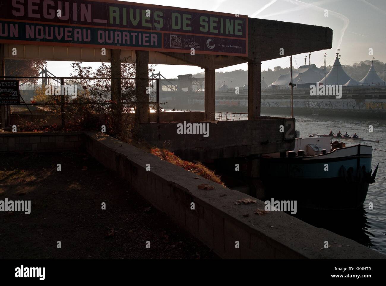Usine renault de billancourt hi-res stock photography and images - Alamy