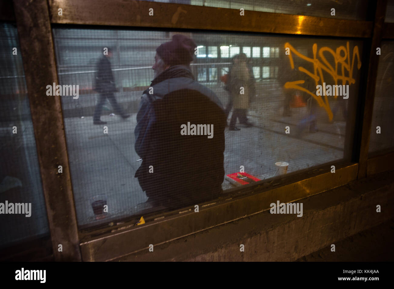 Urban poverty and national monument. - 04/11/2011 - - A romanian ...