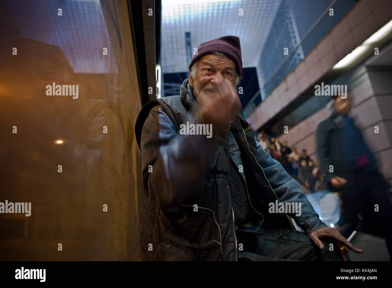 Urban poverty and national monument. - 04/11/2011 - - Ioan , romanian ...