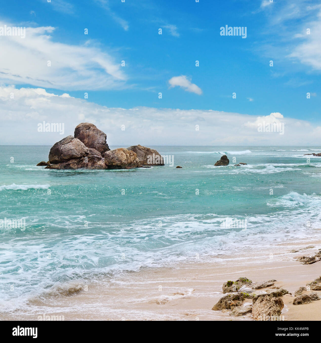 ocean, picturesque beach and blue sky Stock Photo - Alamy