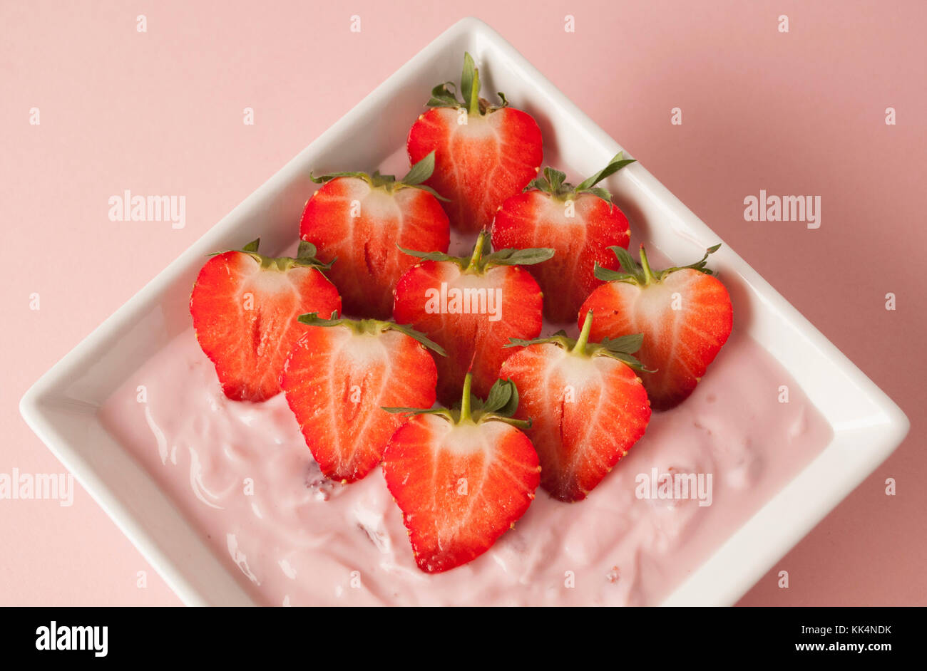 Pink yogurt background hi-res stock photography and images - Alamy