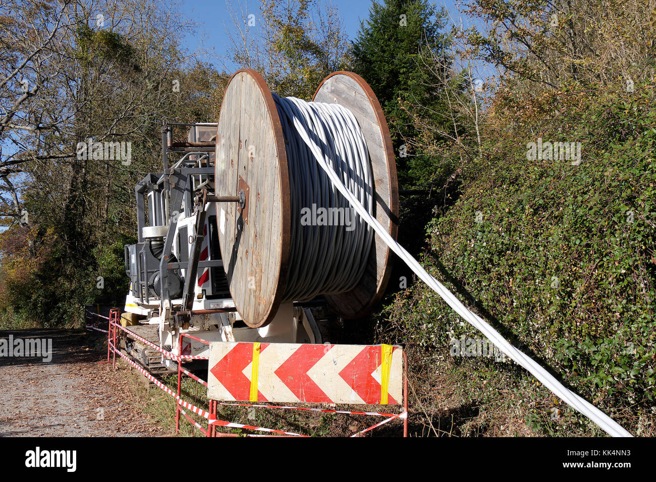 Fiberglass cable hi-res stock photography and images - Alamy