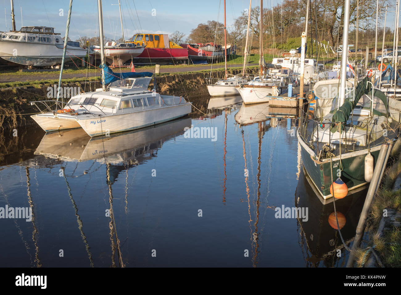 Small sailing boats at Kingholm Quay harbour, Dumfries and Galloway ...