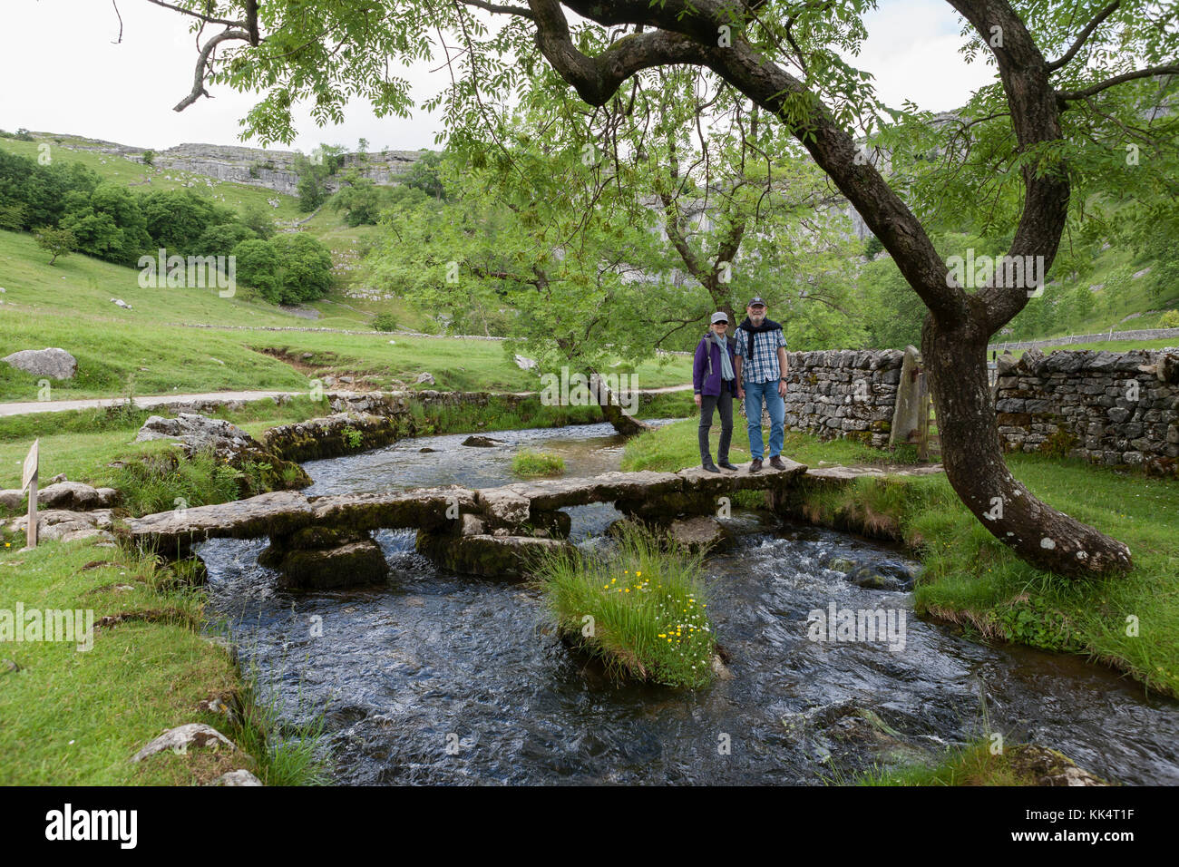 Malham bridge river beck hi-res stock photography and images - Alamy