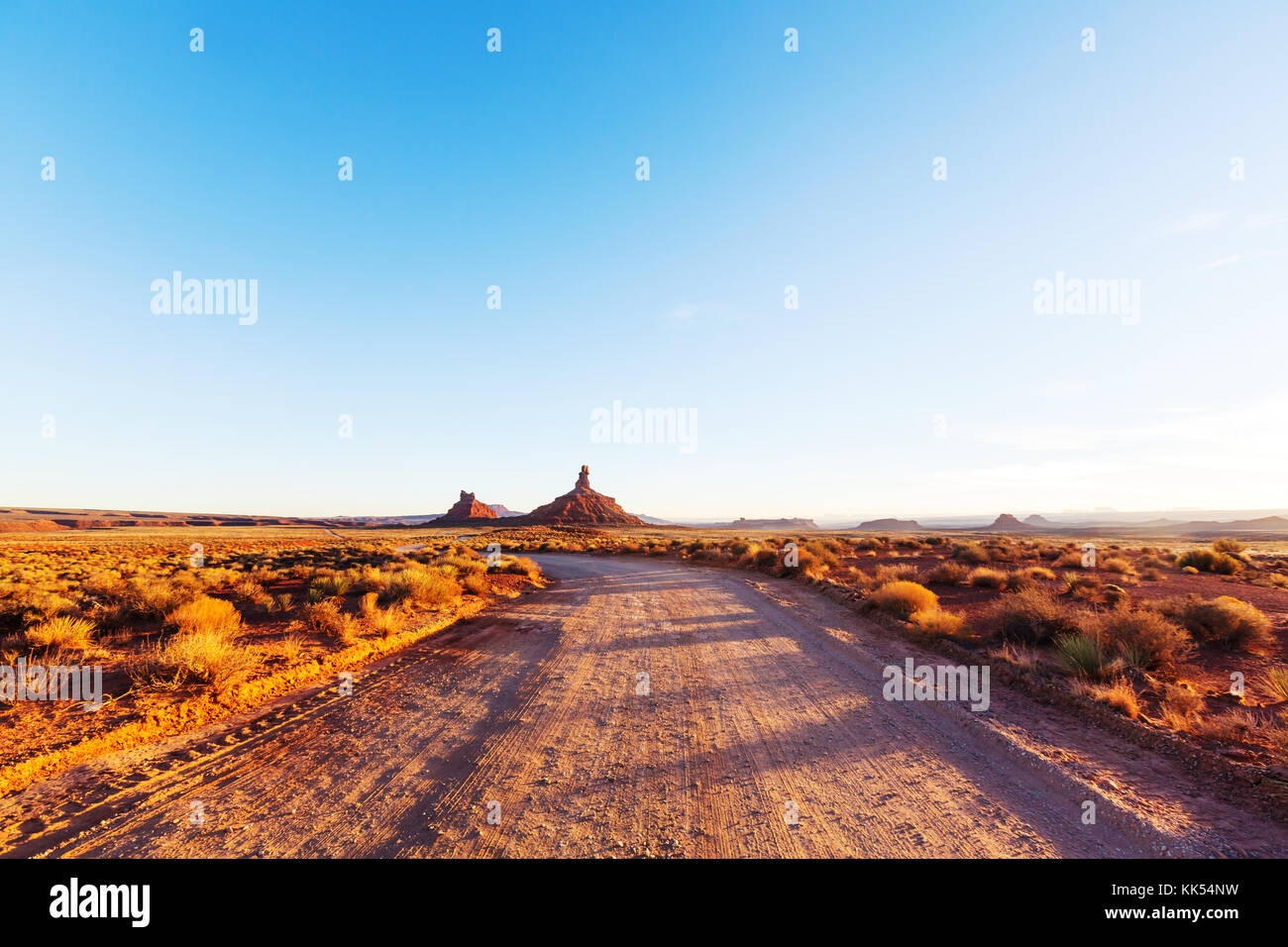 Road in the prairie country Stock Photo - Alamy