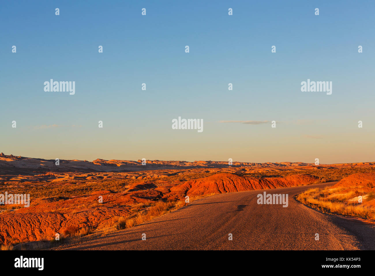 Road in the prairie country Stock Photo - Alamy