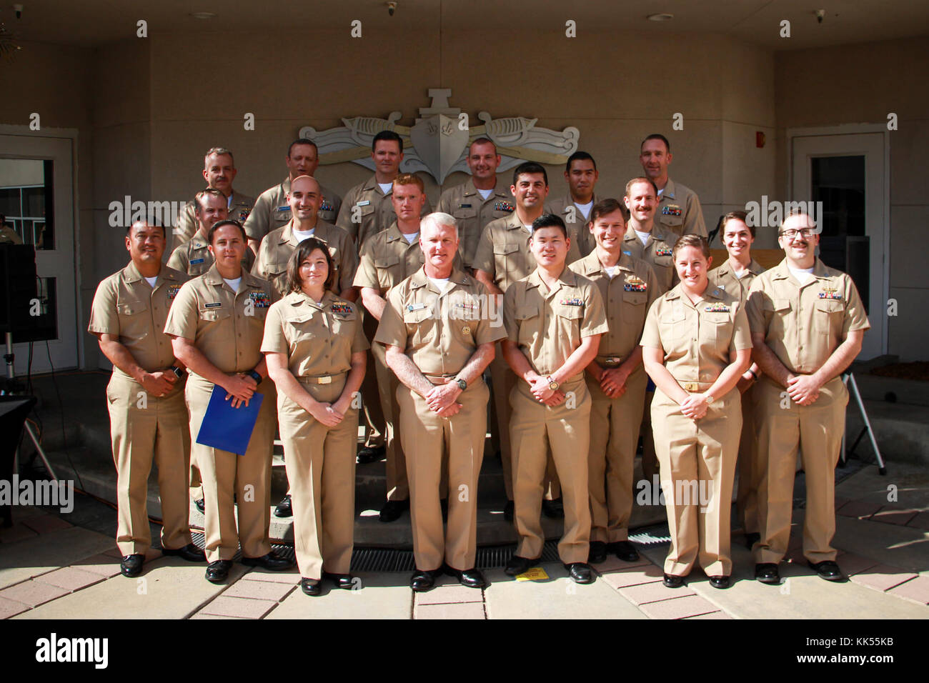 Coronado, Calif. (Nov. 9, 2017) Vice Adm. Tom Rowden, center, commander ...