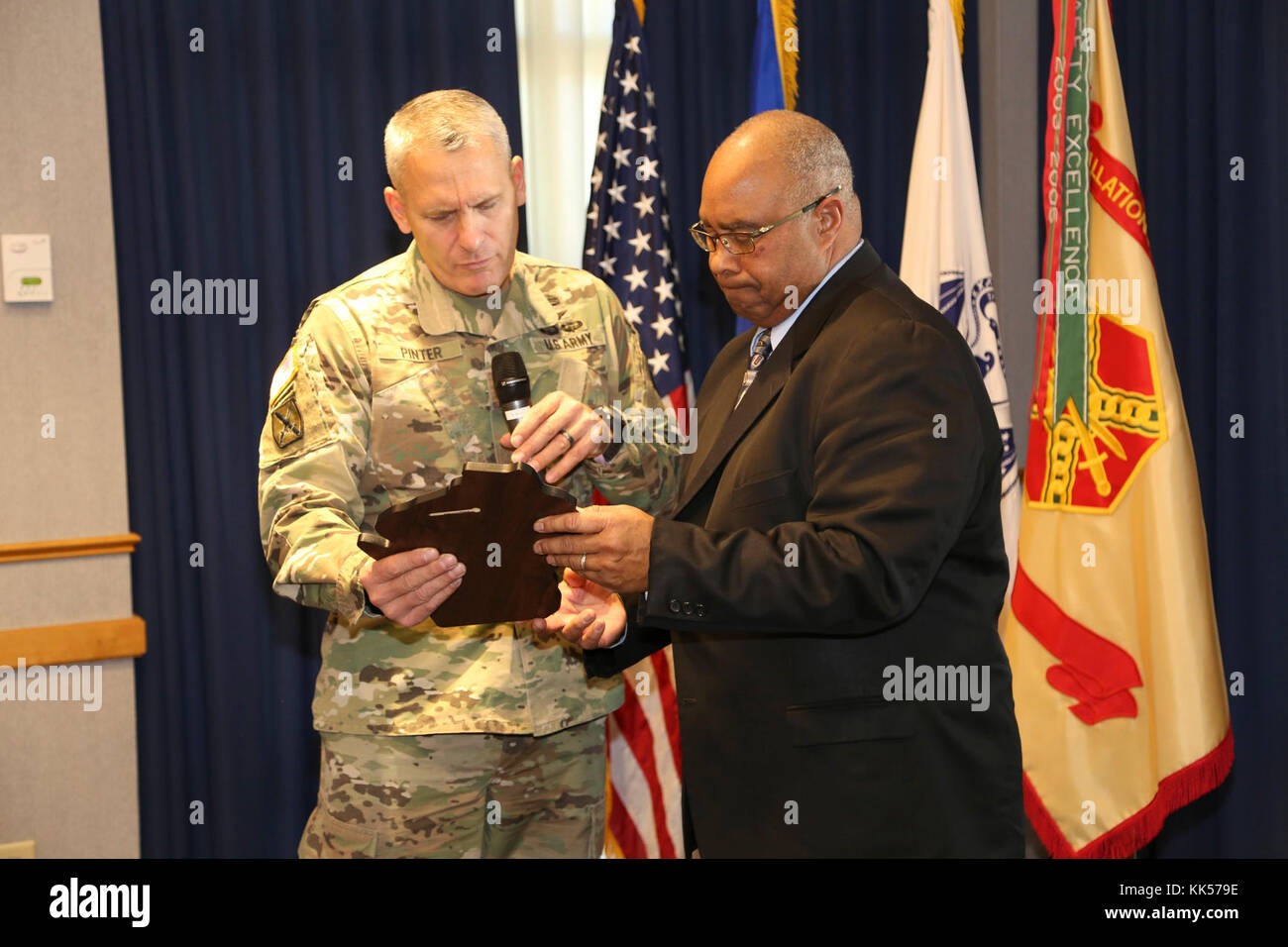 Fort McCoy Garrison Commander Col. David J. Pinter Sr. presents guest ...