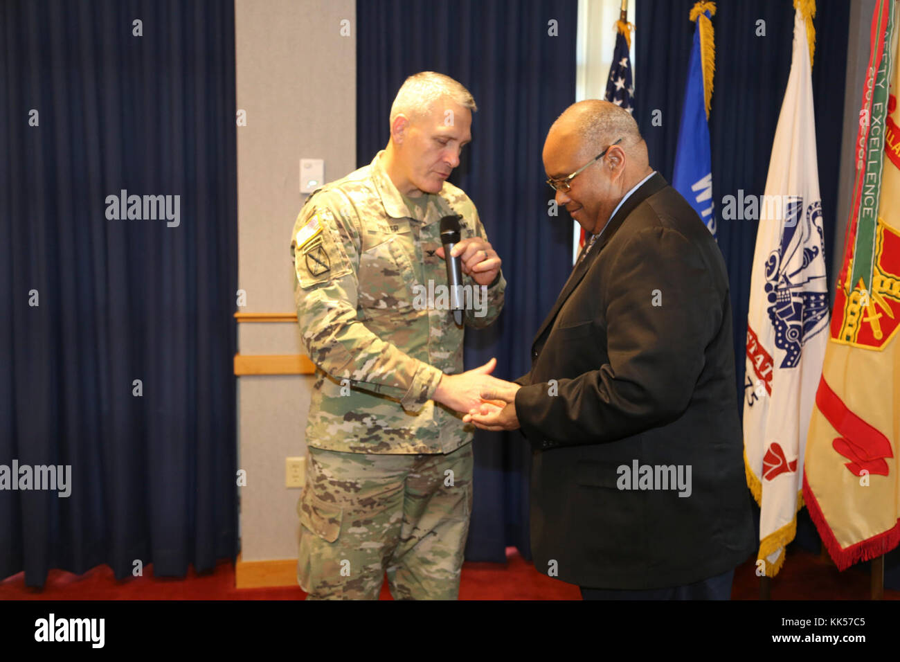 Richard pinter hi-res stock photography and images - Alamy