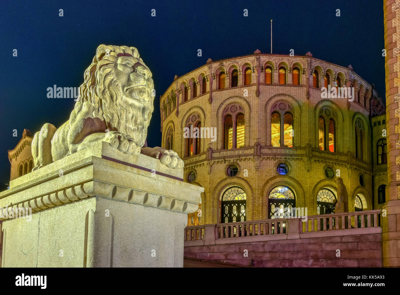 Stortingsbygningen hi-res stock photography and images - Alamy