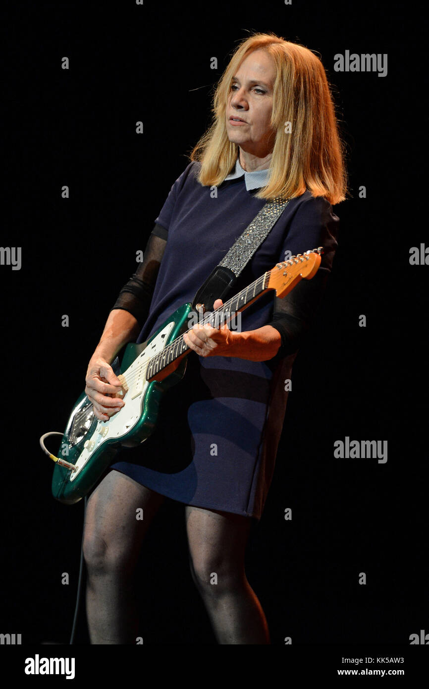 Charlotte Caffey Stock Photos & Charlotte Caffey Stock Images - Alamy