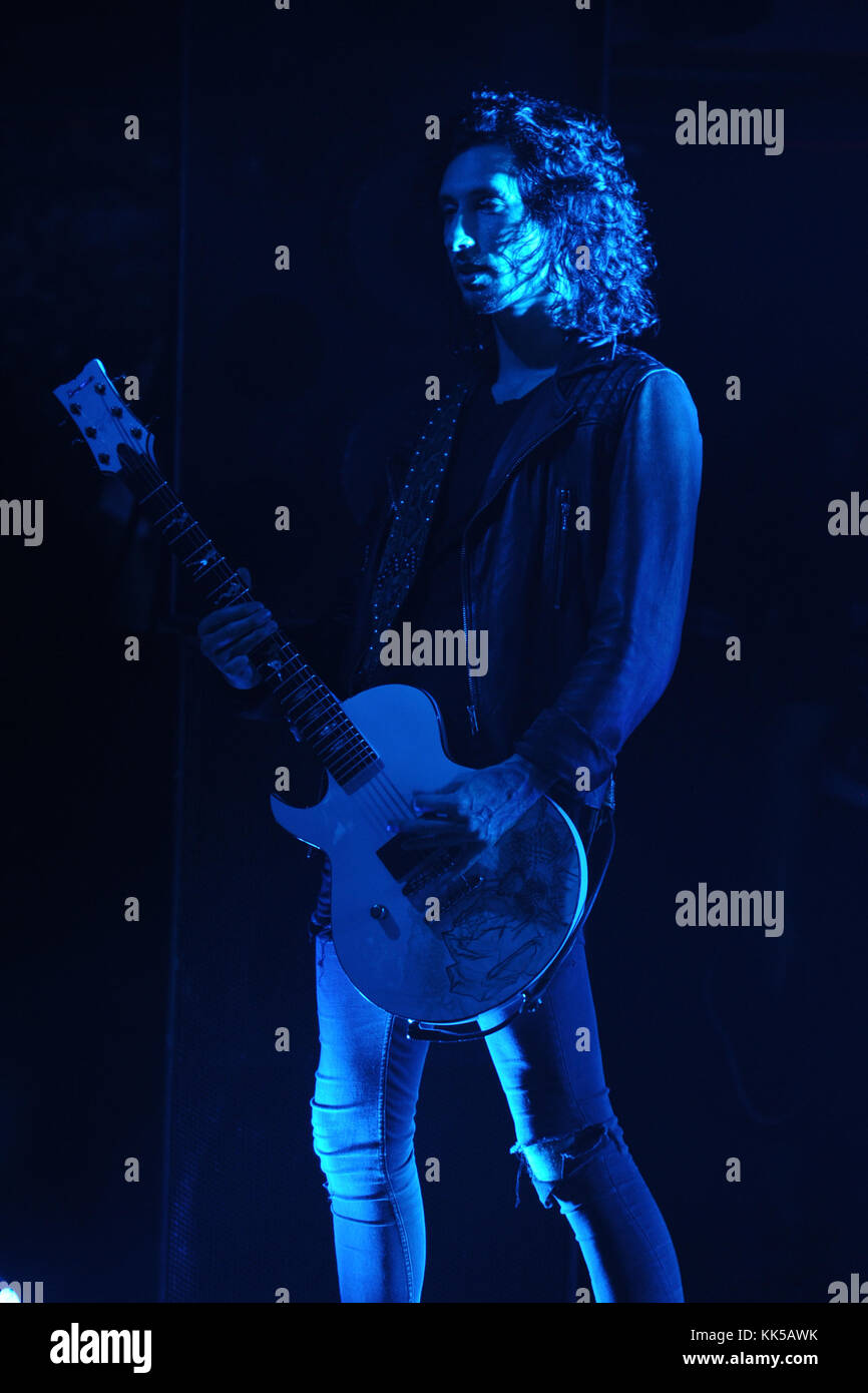 FORT LAUDERDALE, FL - NOVEMBER 21: Cameron Liddell of Asking Alexandria ...