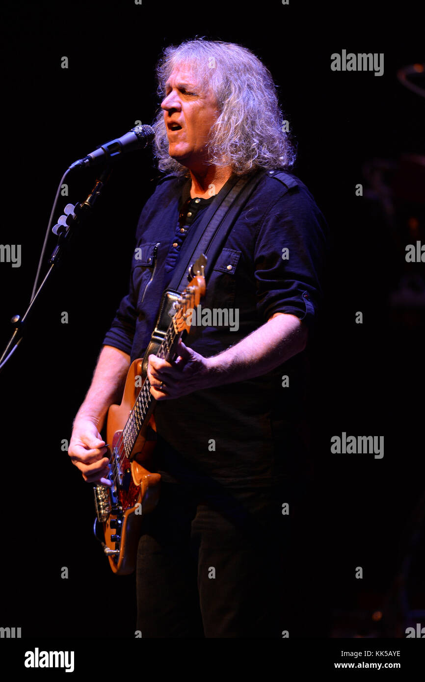 FORT LAUDERDALE FL - NOVEMBER 12: Rich Williams, David Manion, Billy ...