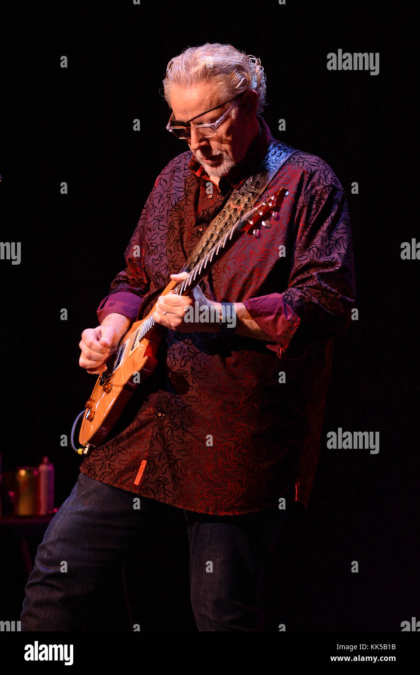 FORT LAUDERDALE FL - NOVEMBER 12: Rich Williams, David Manion, Billy ...