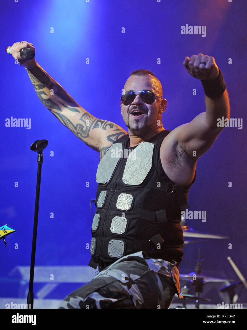 FORT LAUDERDALE, FL - OCTOBER 19: Joakim Broden of Sabaton performs at ...