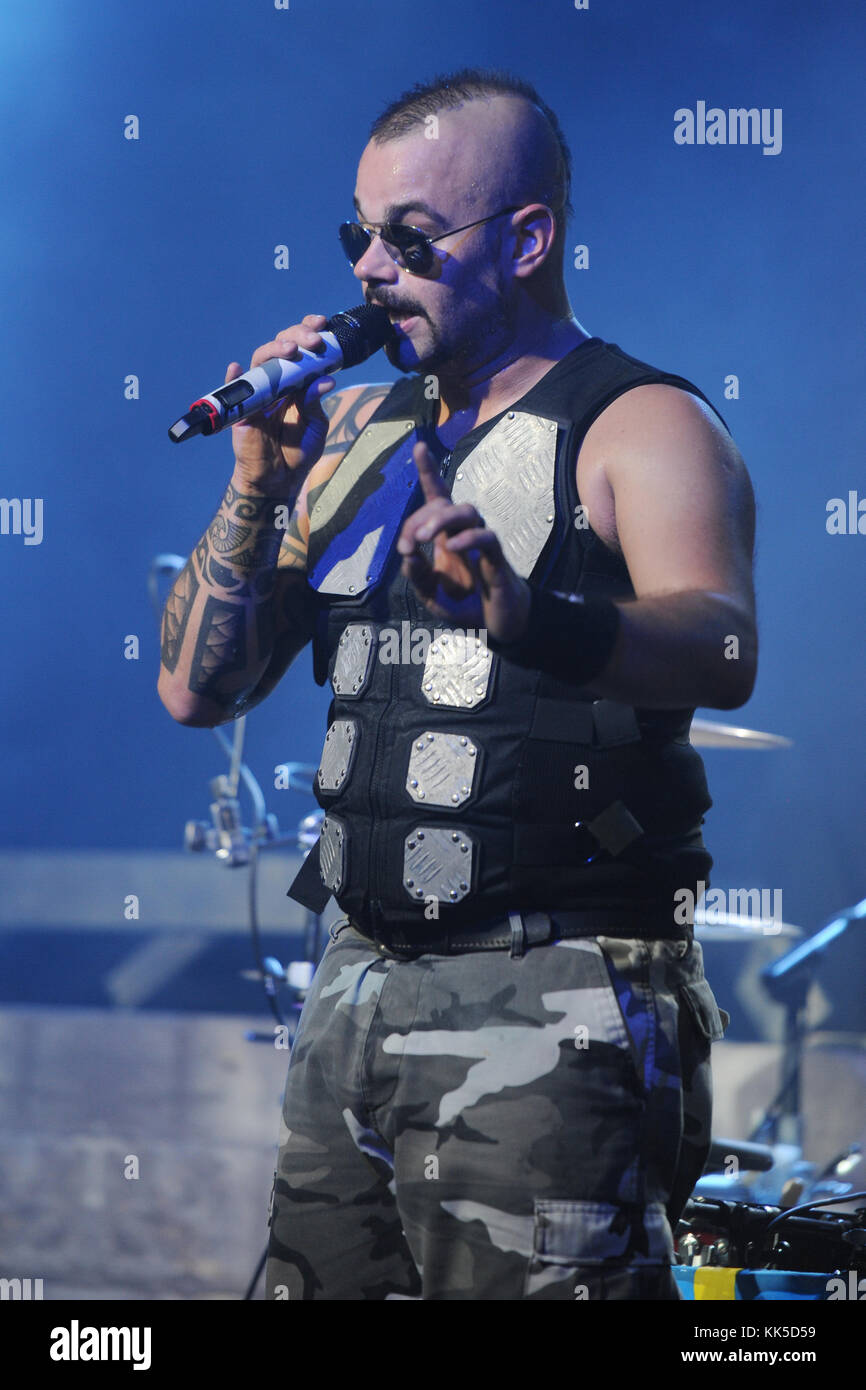 FORT LAUDERDALE, FL - OCTOBER 19: Joakim Broden of Sabaton performs at ...