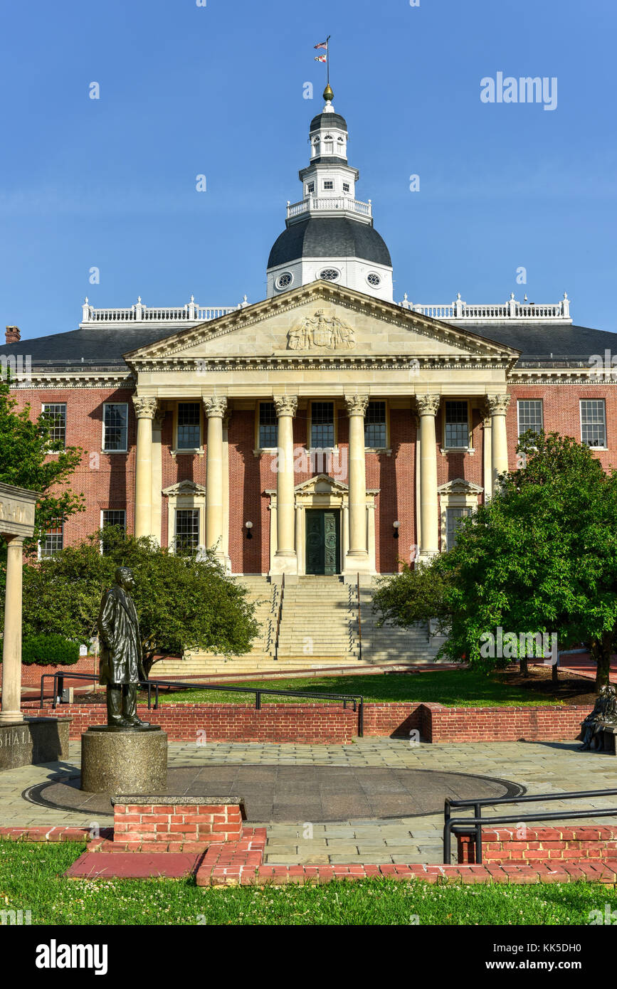 Maryland State Capital building in Annapolis, Maryland on summer ...