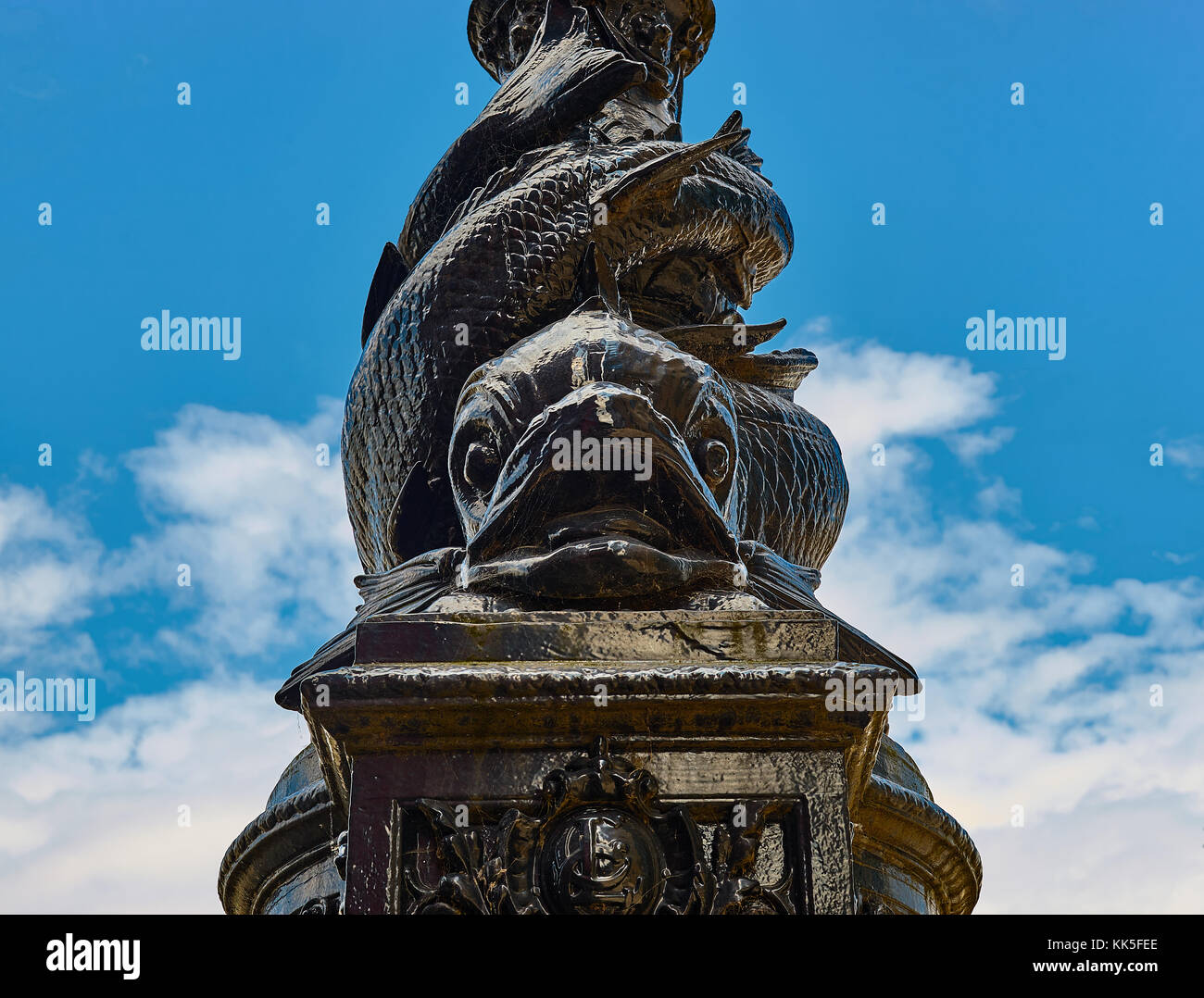 Old lamp post in london hi-res stock photography and images - Alamy