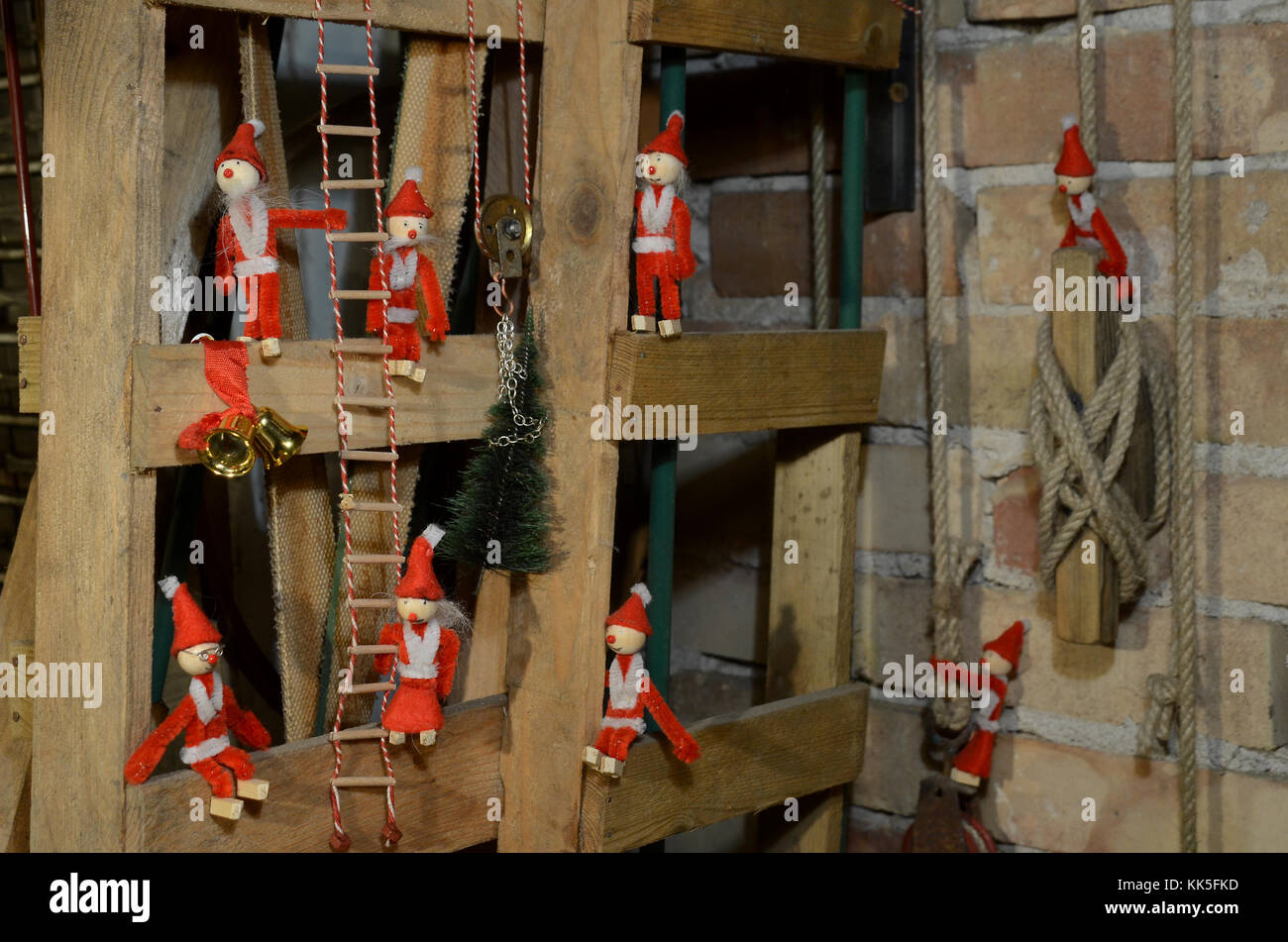 Gnome gang has arrranged themselves at the rigging loft of a retrostyle ...