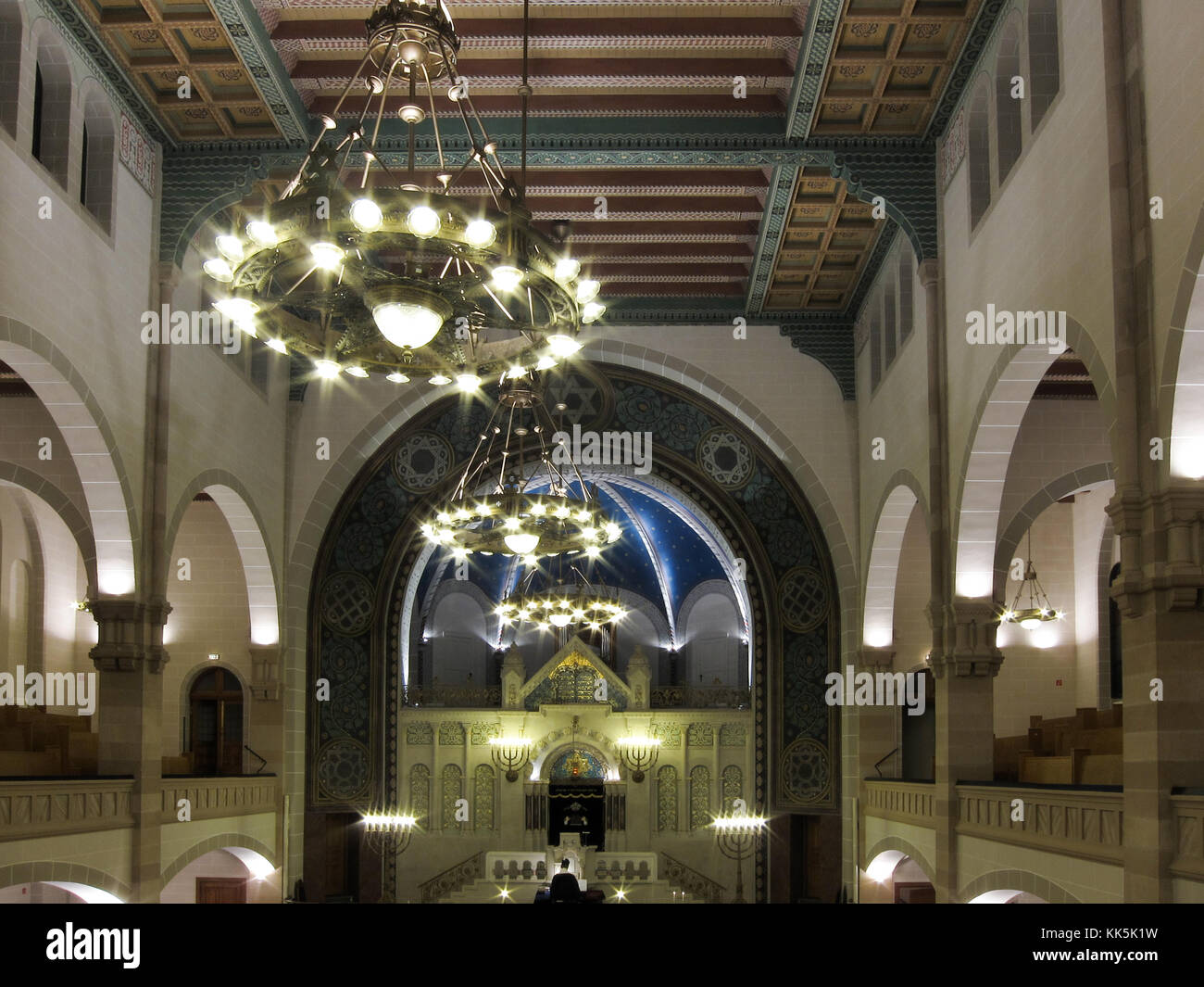 Berlin, Germany - November 12, 2010: Rykestrasse Synagogue, Germany's ...