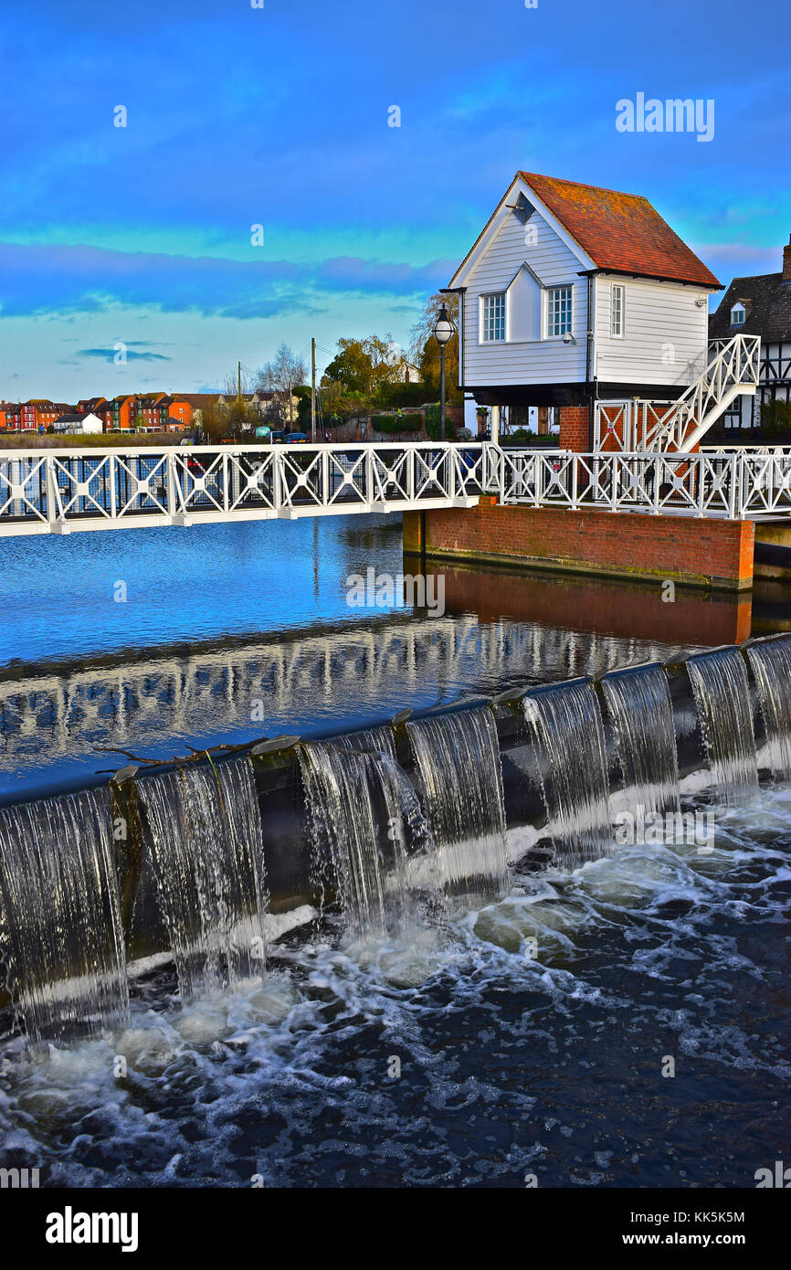 A pretty riverside view of the famous Tewkesbury water mill & weir on ...