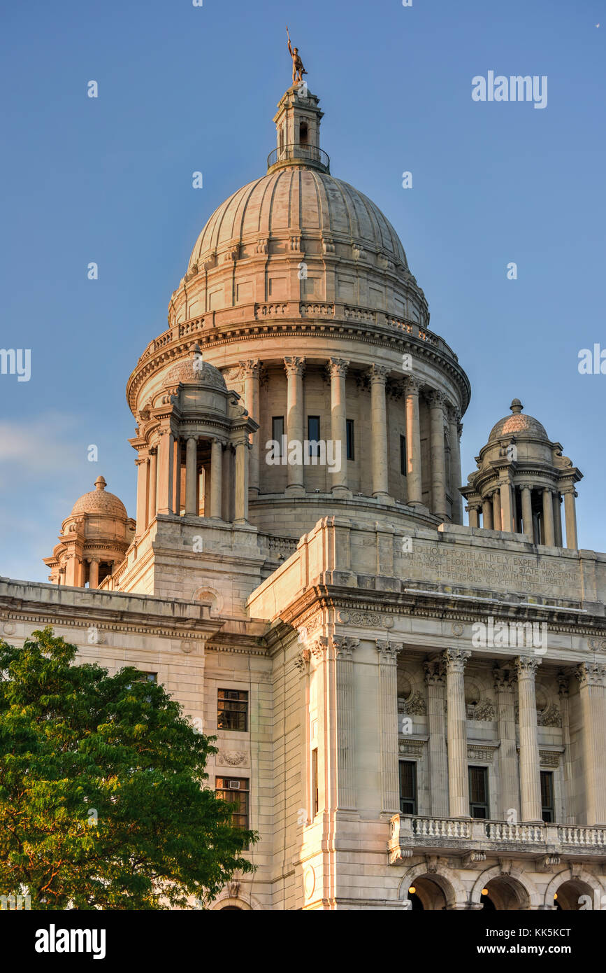 The Rhode Island State House, the capitol of the U.S. state of Rhode ...