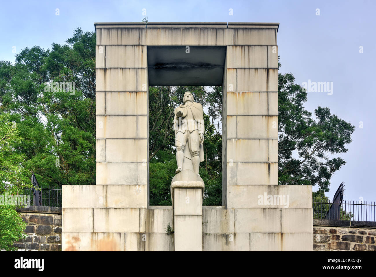 Prospect Terrace Park view of the Providence skyline and Roger Williams ...