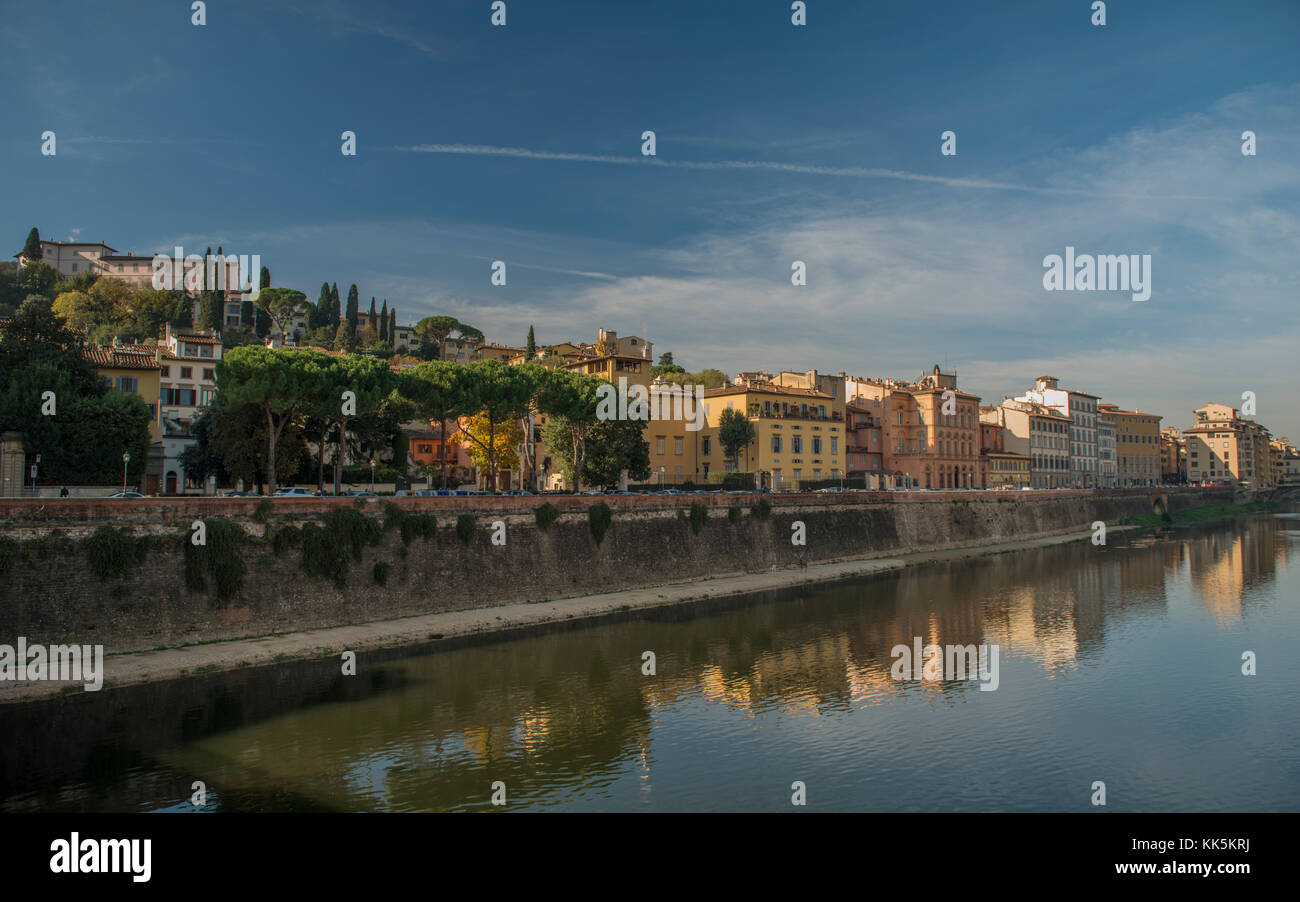 Riverside townhouse hi-res stock photography and images - Alamy