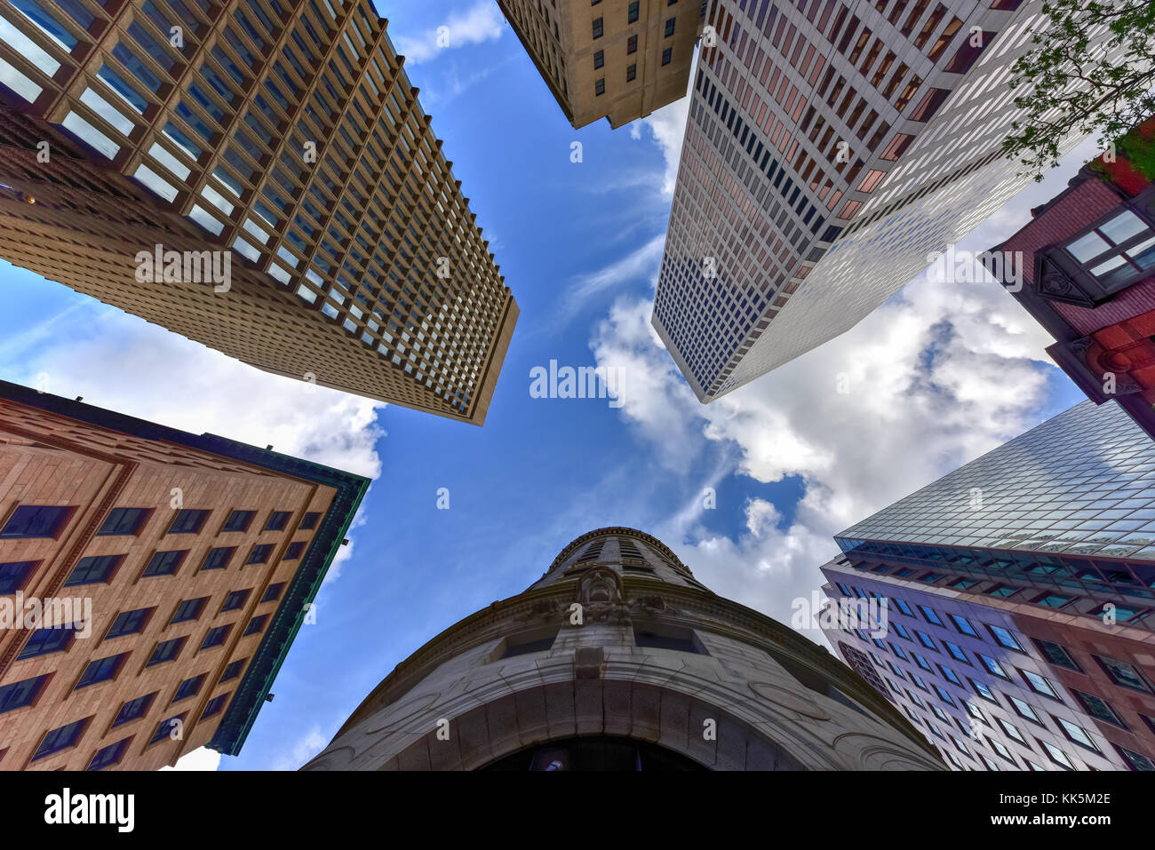 Commercial one story building hi-res stock photography and images - Alamy