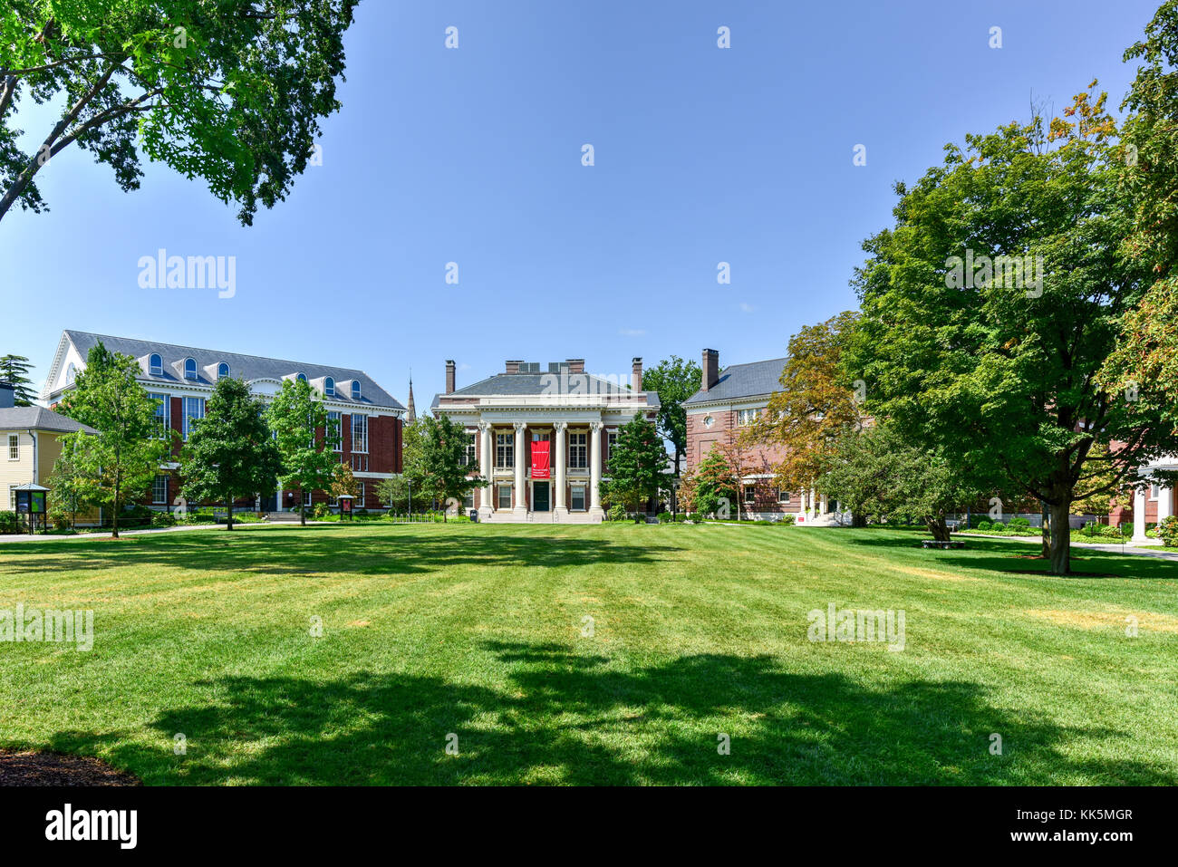 College admissions hi-res stock photography and images - Alamy