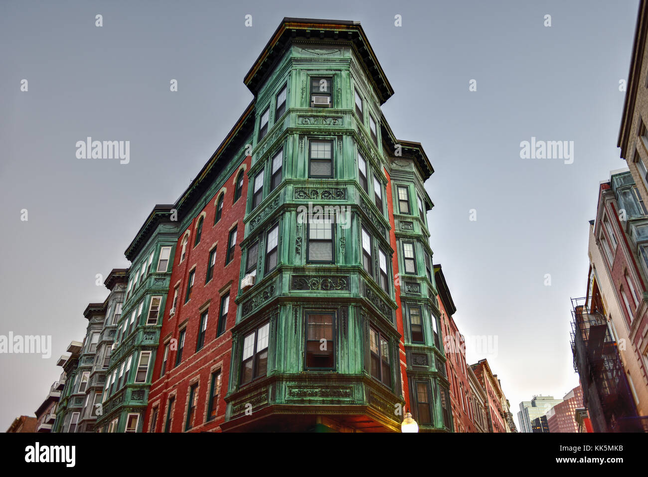 Copper tripartite bay windows hi-res stock photography and images - Alamy