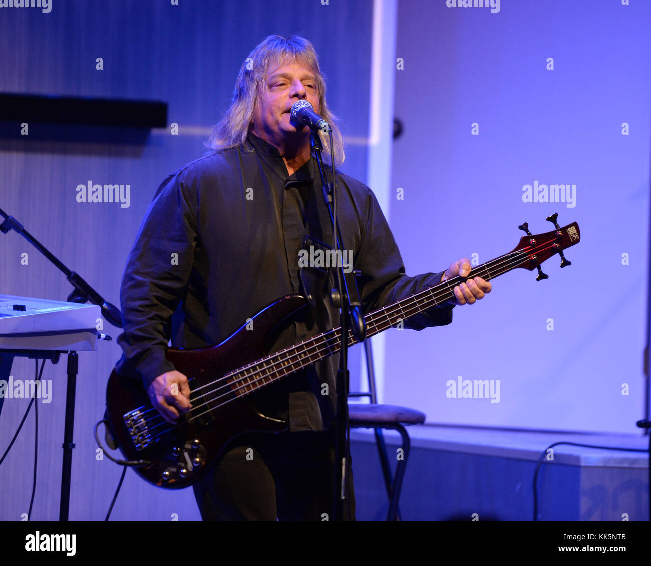 Zebra perform at arts garage in delray beach hi-res stock photography ...