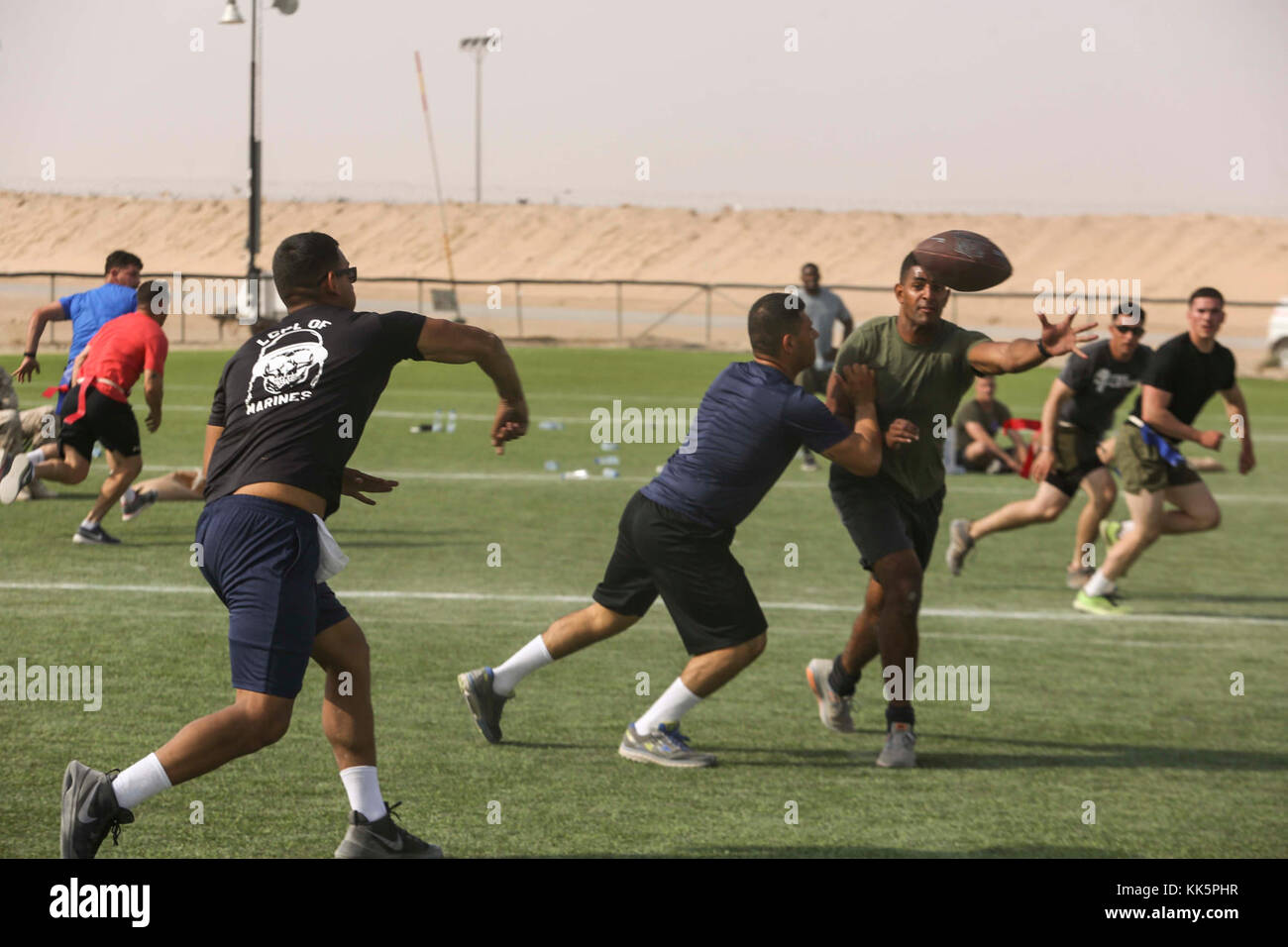 U s marines playing football hi-res stock photography and images - Alamy