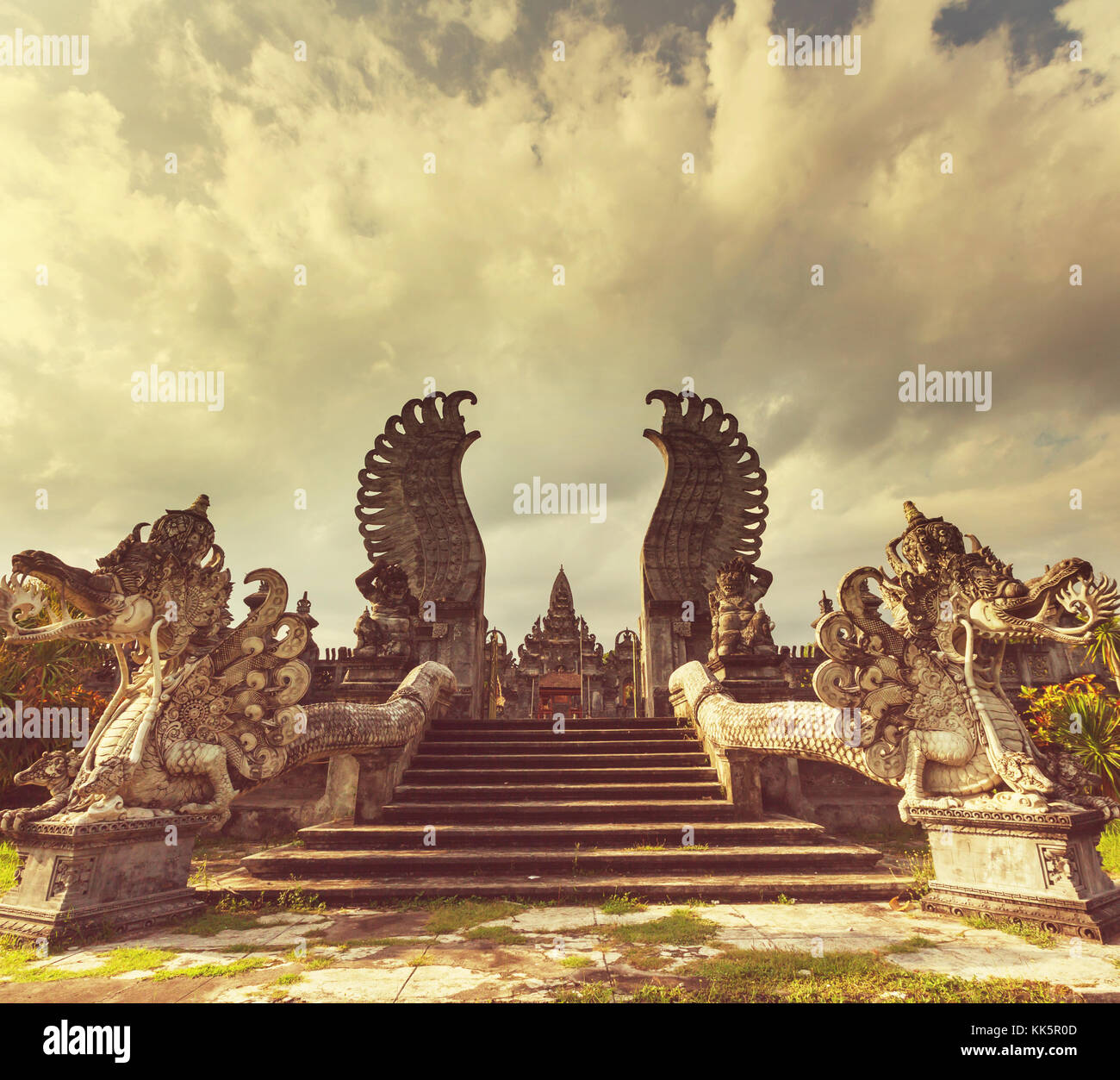 Country temple in Bali Stock Photo - Alamy