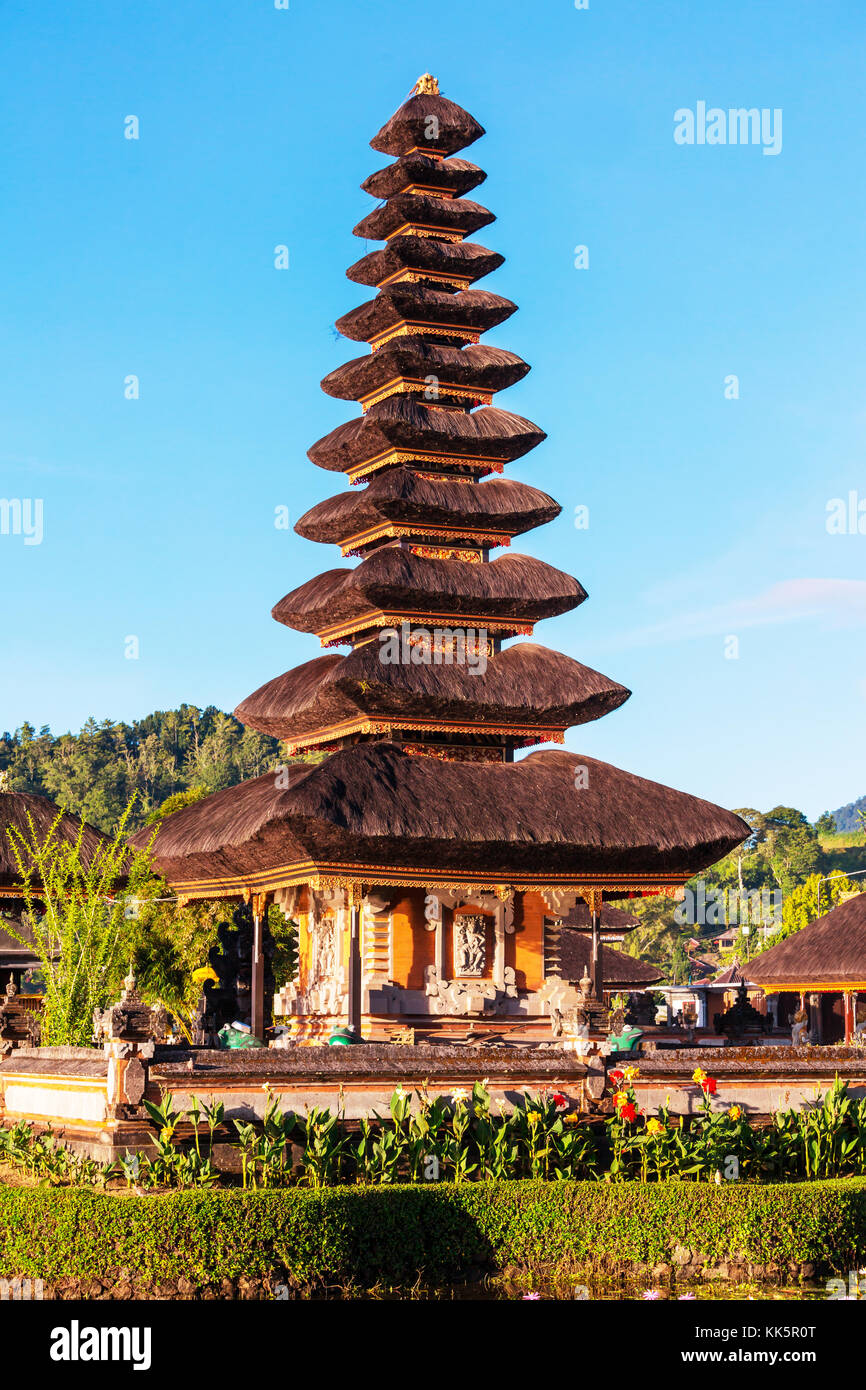 Country temple in Bali Stock Photo - Alamy