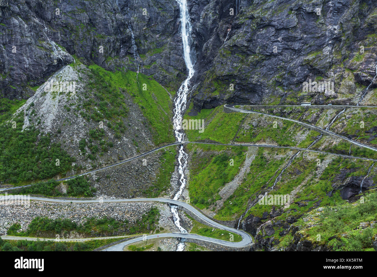 Trolls path trollstigen trollstigveien winding hi-res stock photography ...