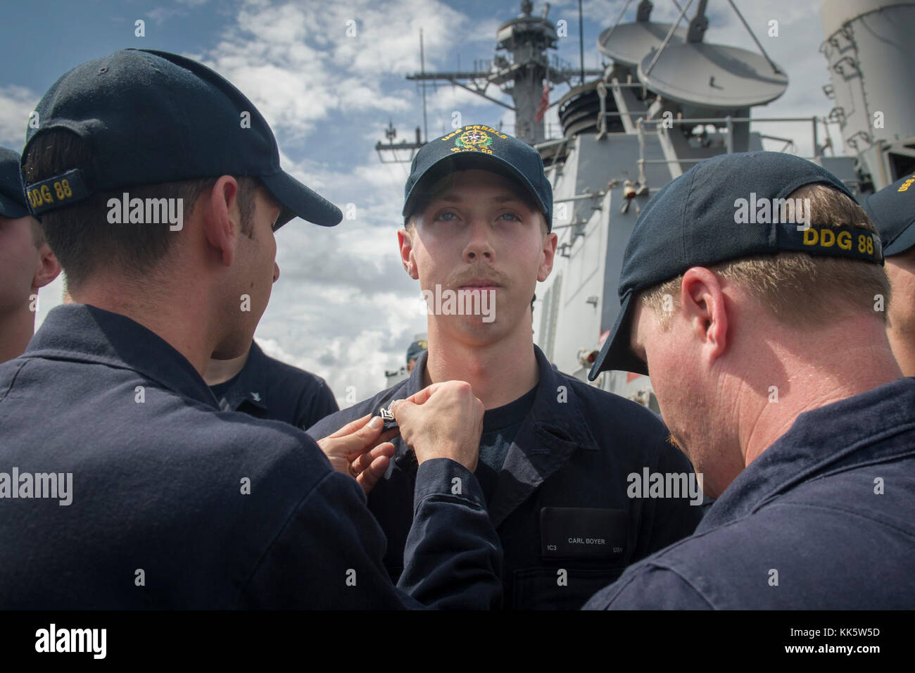 INDIAN OCEAN (Nov. 23, 2017) Interior Communications Specialist 2nd ...