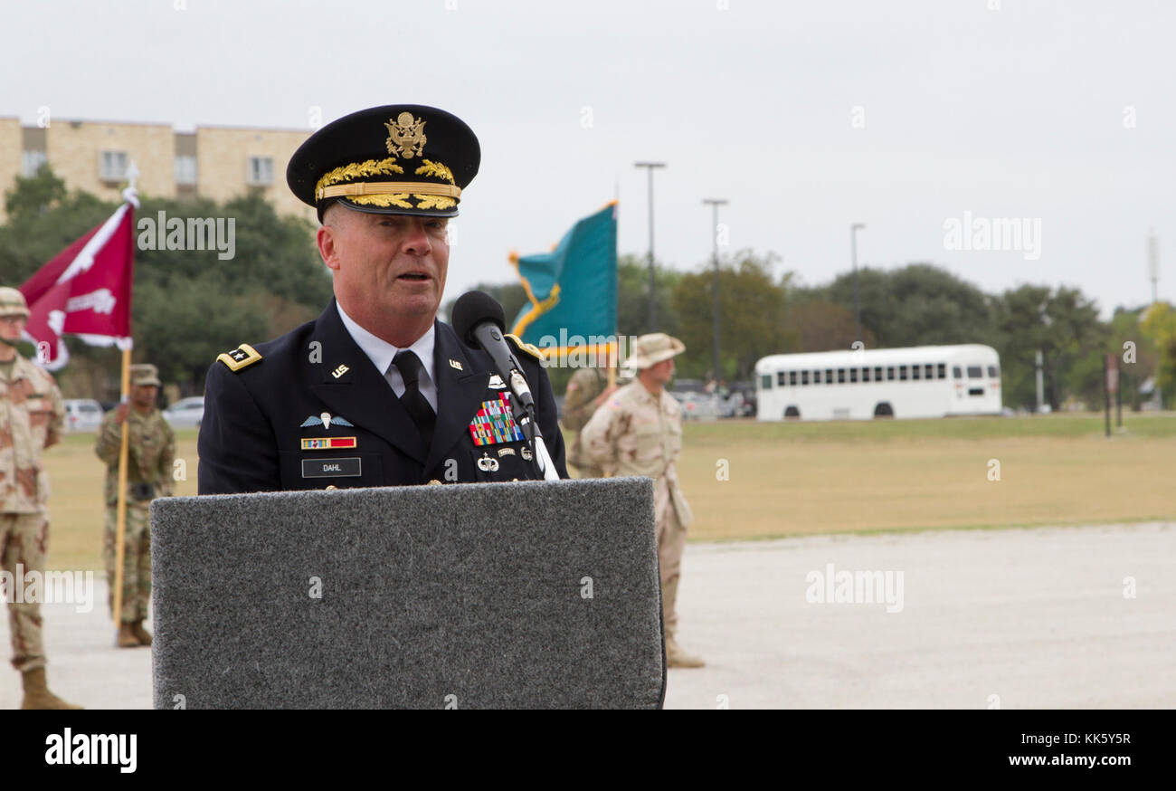 JOINT BASE SAN ANTONIO, Texas -- Lt. Gen. Kenneth R. Dahl, Commanding ...
