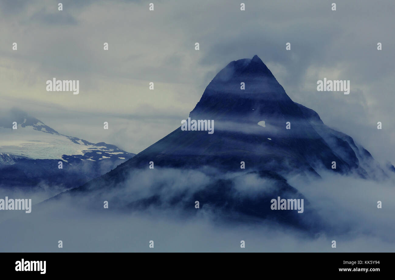 Mountains in Alaska, Valdez, USA Stock Photo - Alamy
