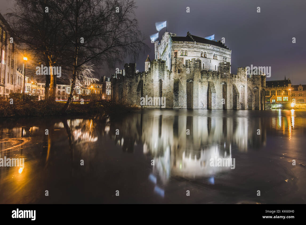 Night Gravensteen view - historical medieval castle on water in Ghent ...
