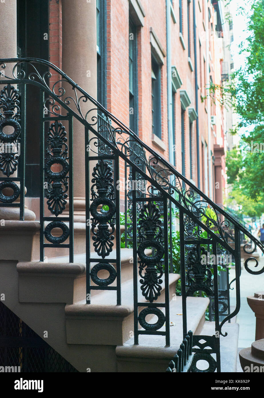 Brownstone steps hi-res stock photography and images - Alamy