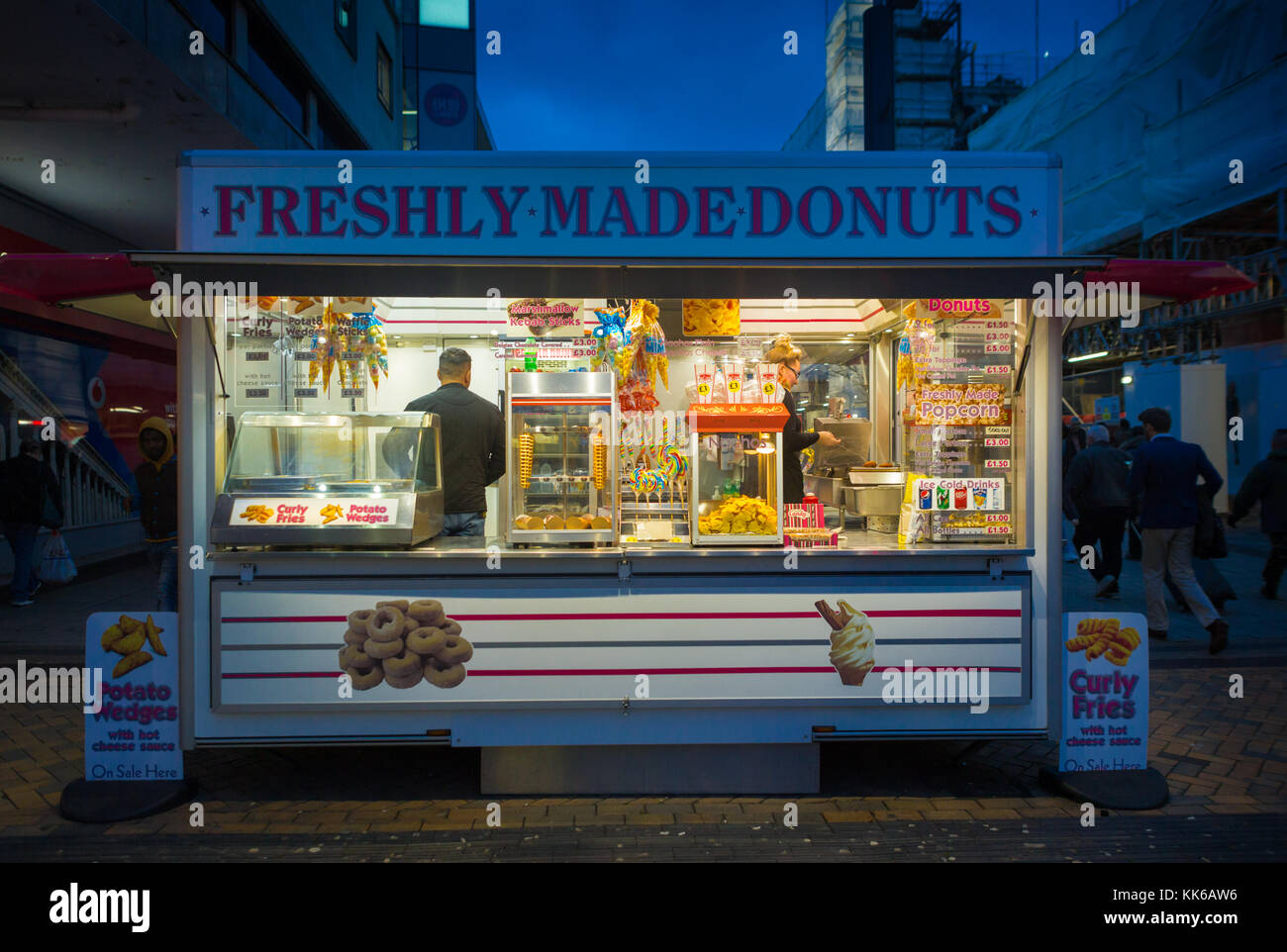 Donut stall hi-res stock photography and images - Alamy