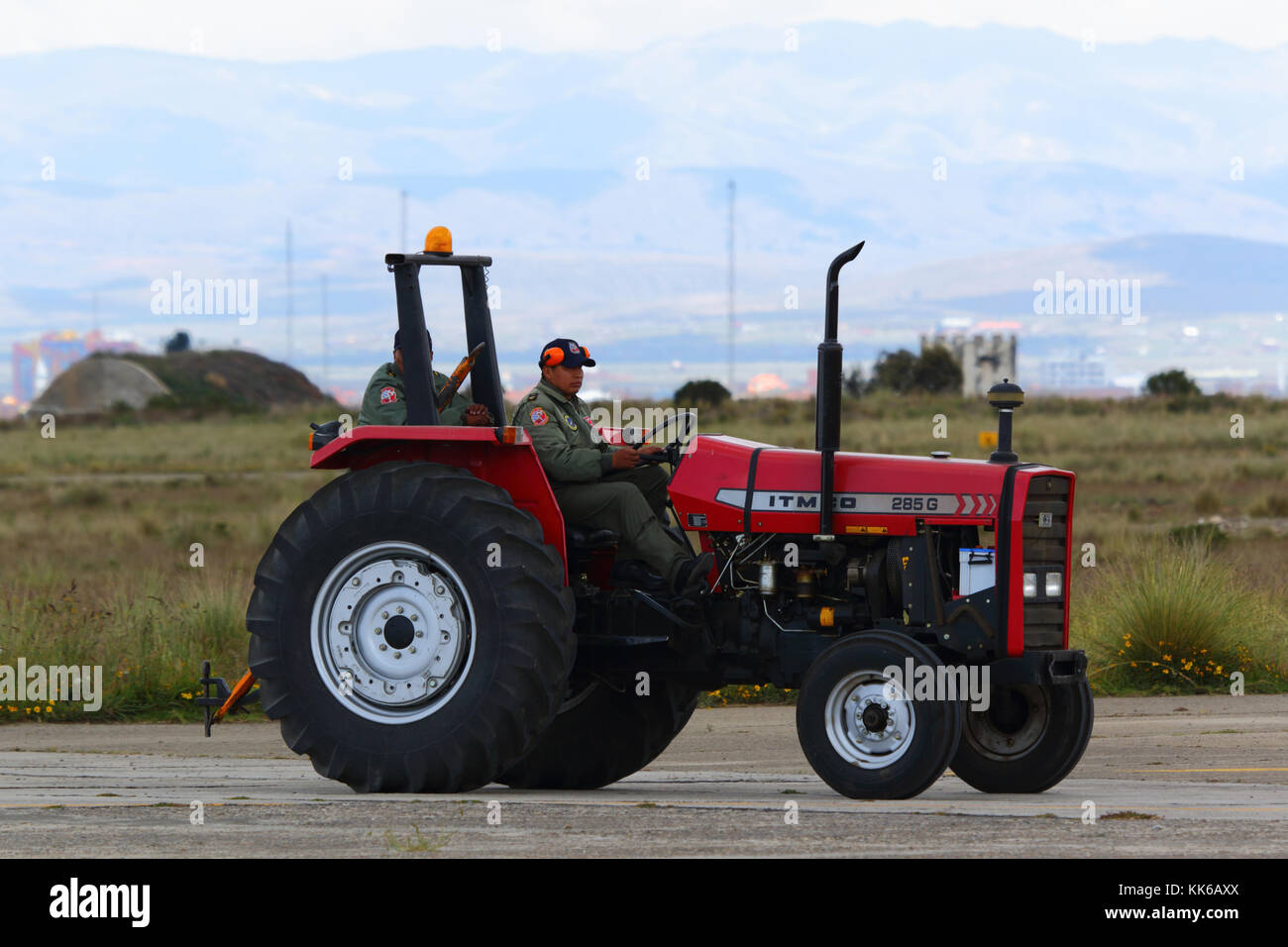 Iran tractor manufacturing company hi-res stock photography and images - Alamy