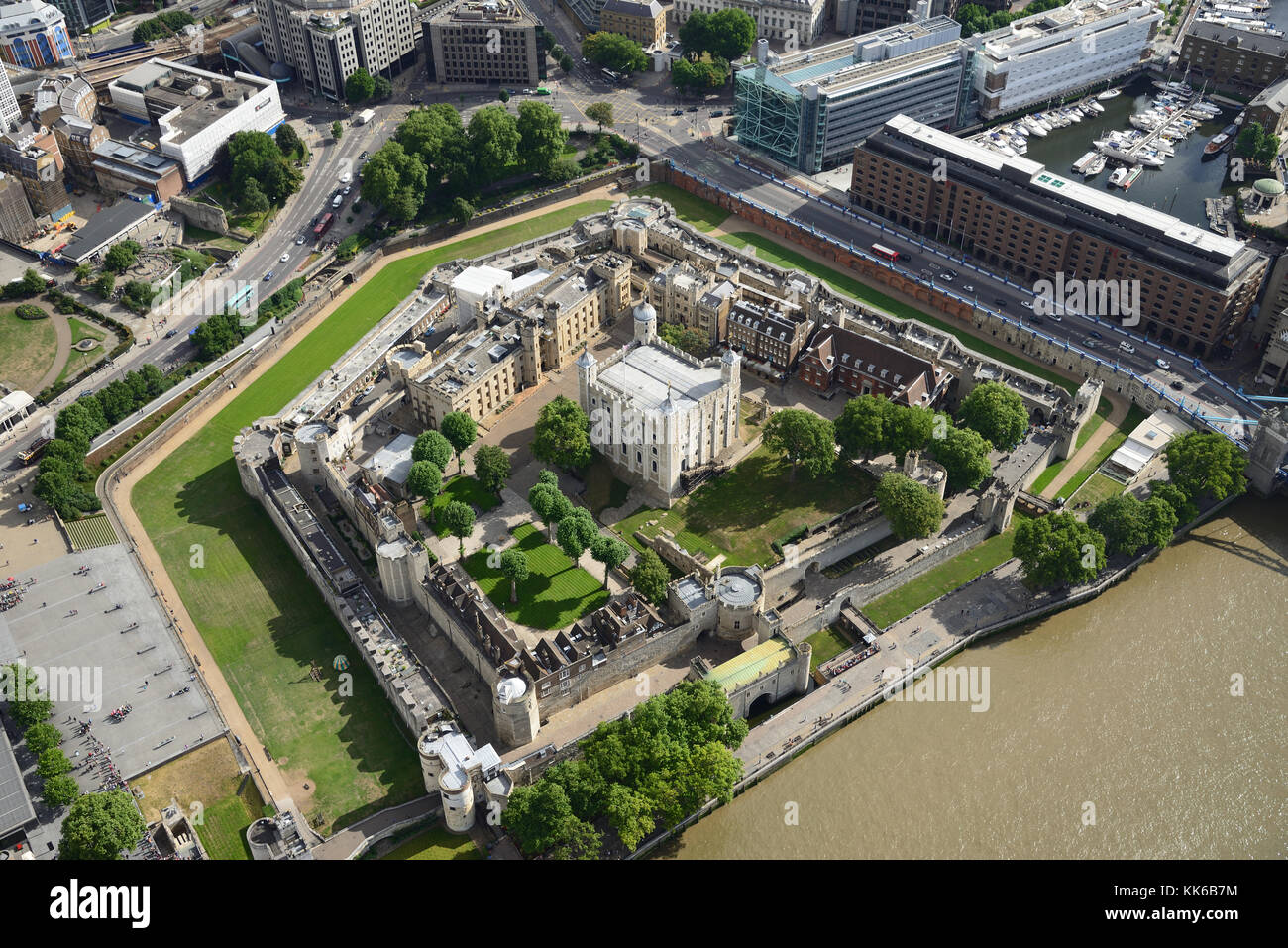Tower of london prison hi-res stock photography and images - Alamy