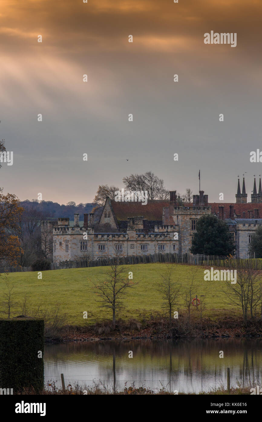 Penshurst Place Tonbridge Kent autumn colours winter walk tourist ...