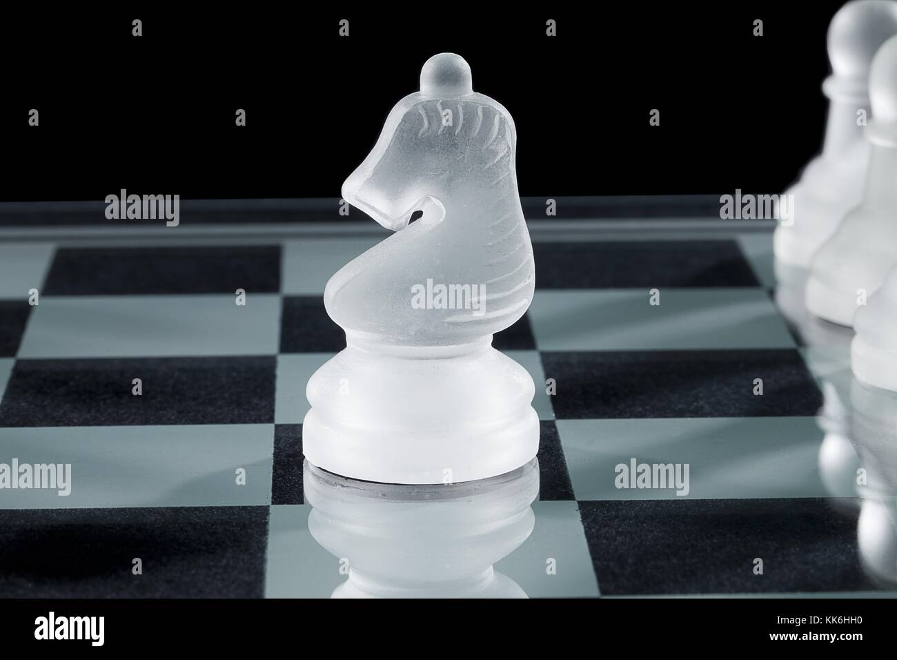 side view of a chess knight Stock Photo - Alamy
