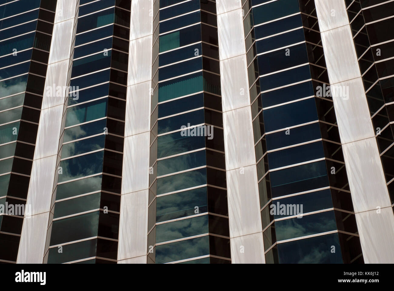 Converging vertical verticals hi-res stock photography and images - Alamy