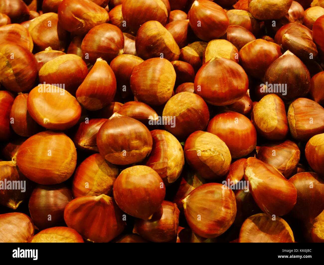 Lots of chestnuts hi-res stock photography and images - Alamy