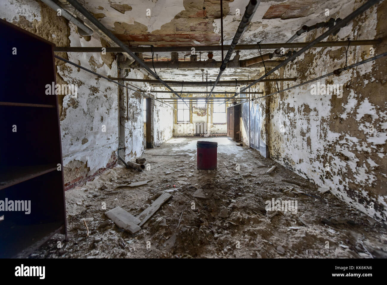 The abandoned Ellis Island Immigrant Hospital. It was the United States ...