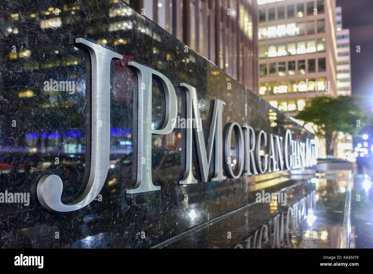 Jp Morgan Chase Logo Stock Photos & Jp Morgan Chase Logo Stock Images ...